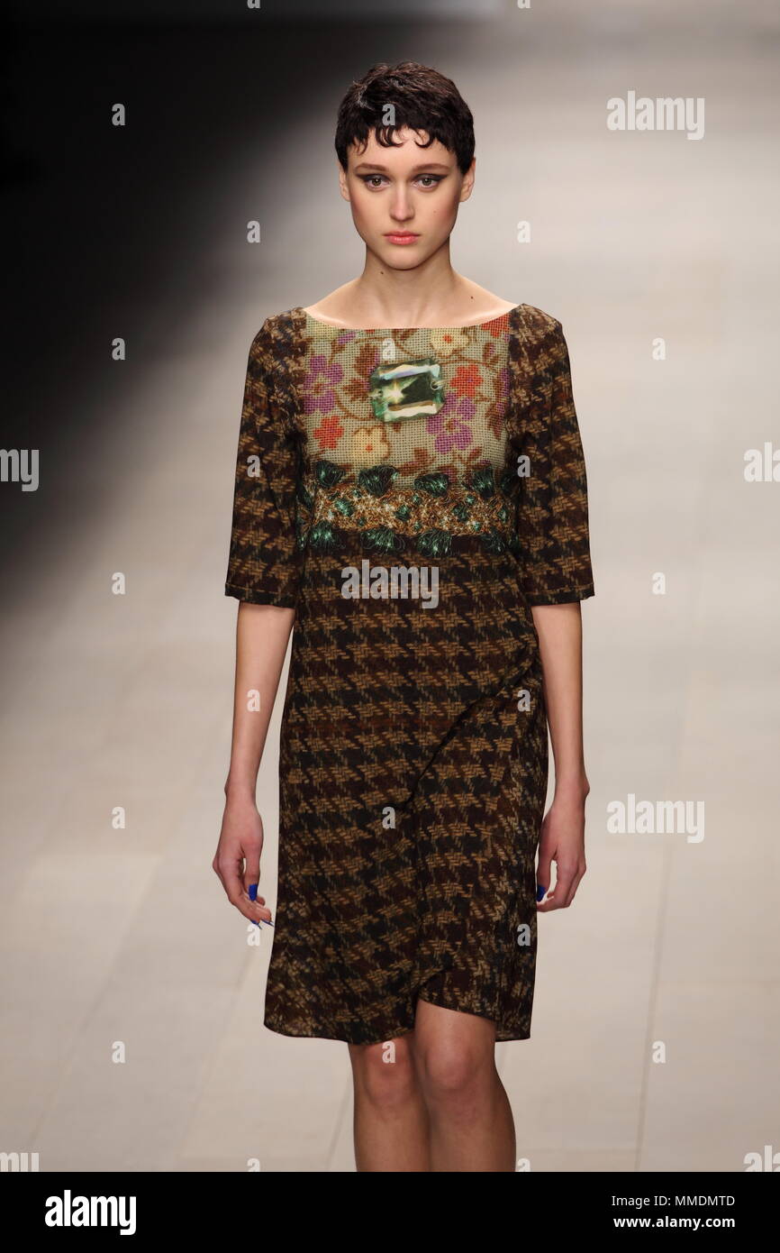 Antoni alison catwalk show hi-res stock photography and images - Alamy