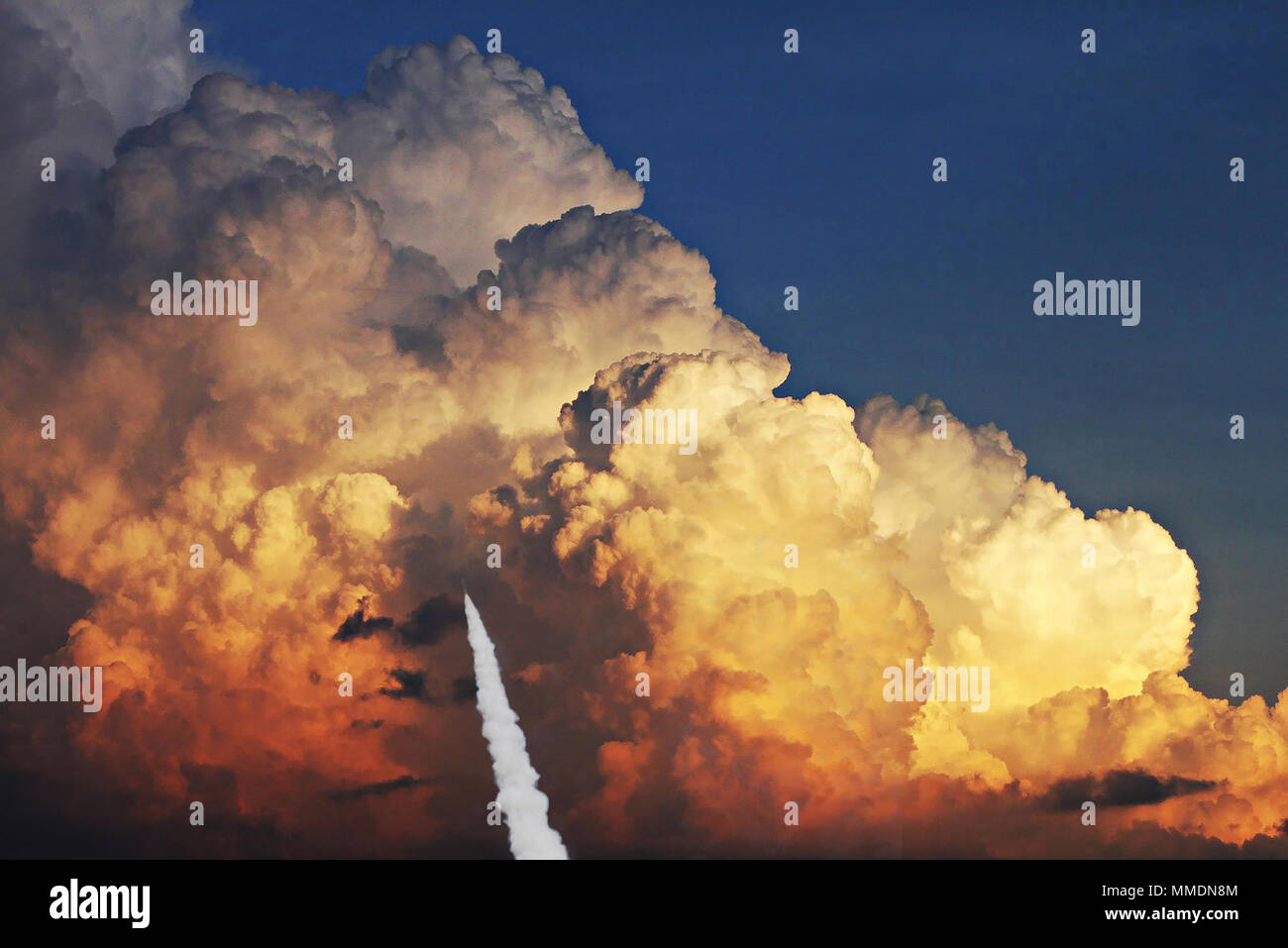 Fire cracker rocket hi-res stock photography and images - Alamy