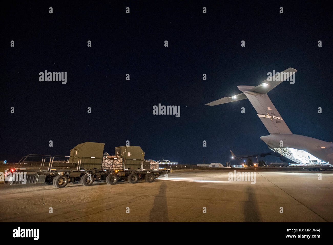 60k tunner aircraft loader hi-res stock photography and images - Alamy