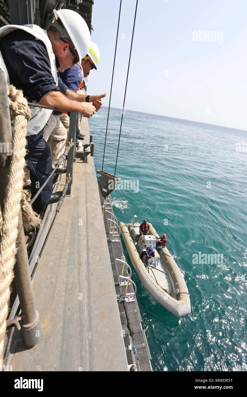 Usslewisb puller hi-res stock photography and images - Alamy