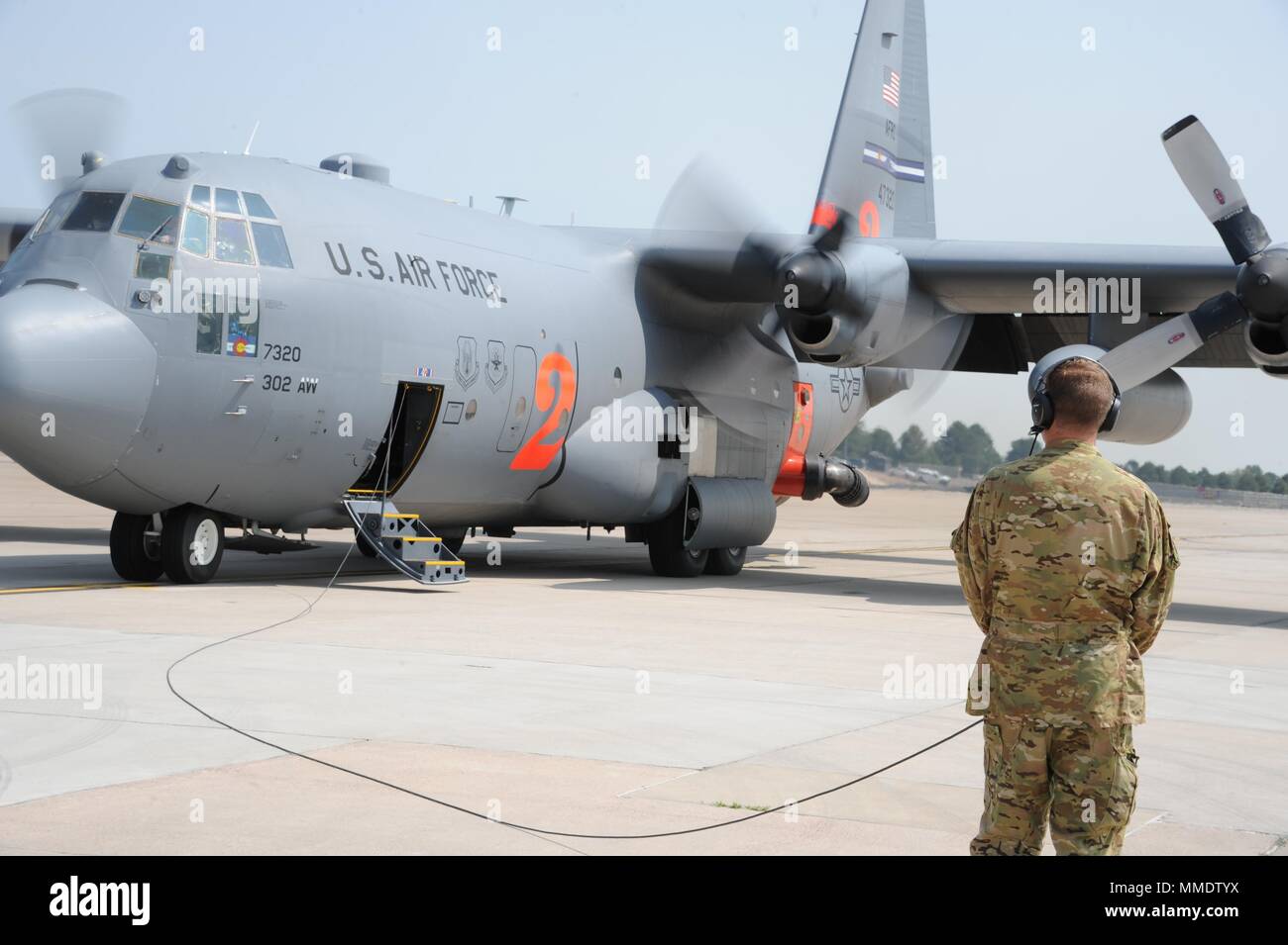 Modualr airborne fire fighting sysytem hi-res stock photography and ...