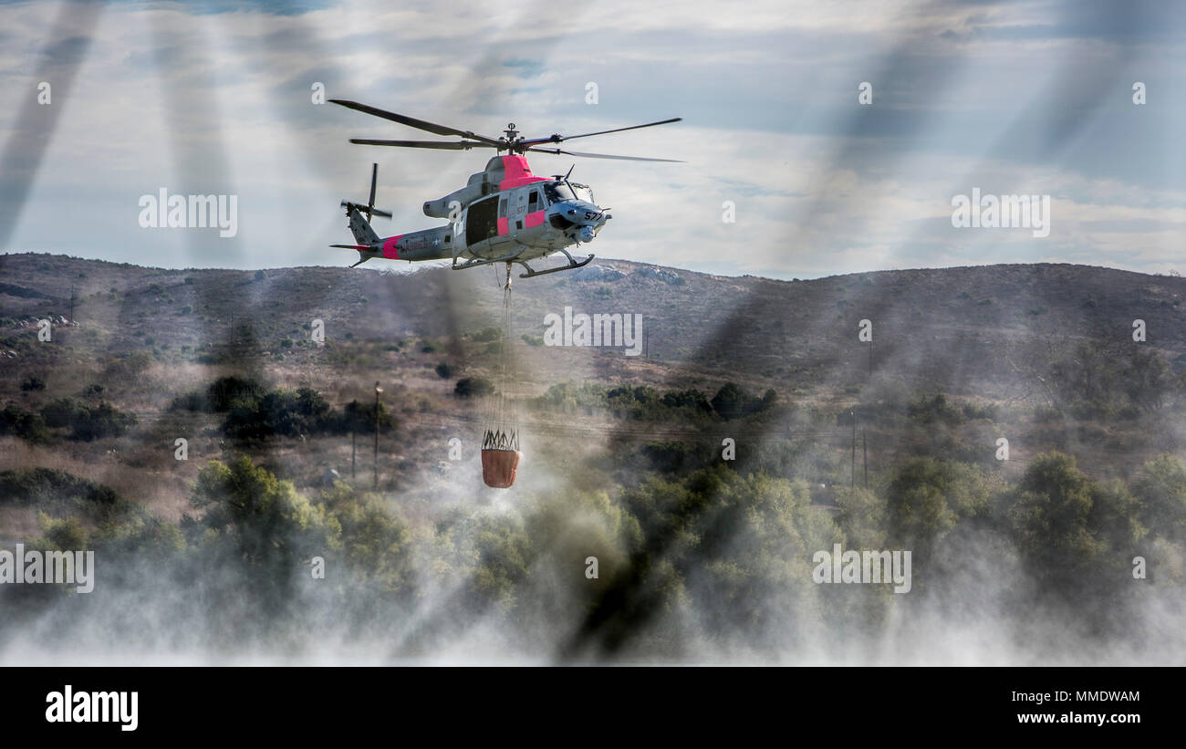 A UH-1Y Venom with Marine Light Attack Helicopter Training Squadron ...