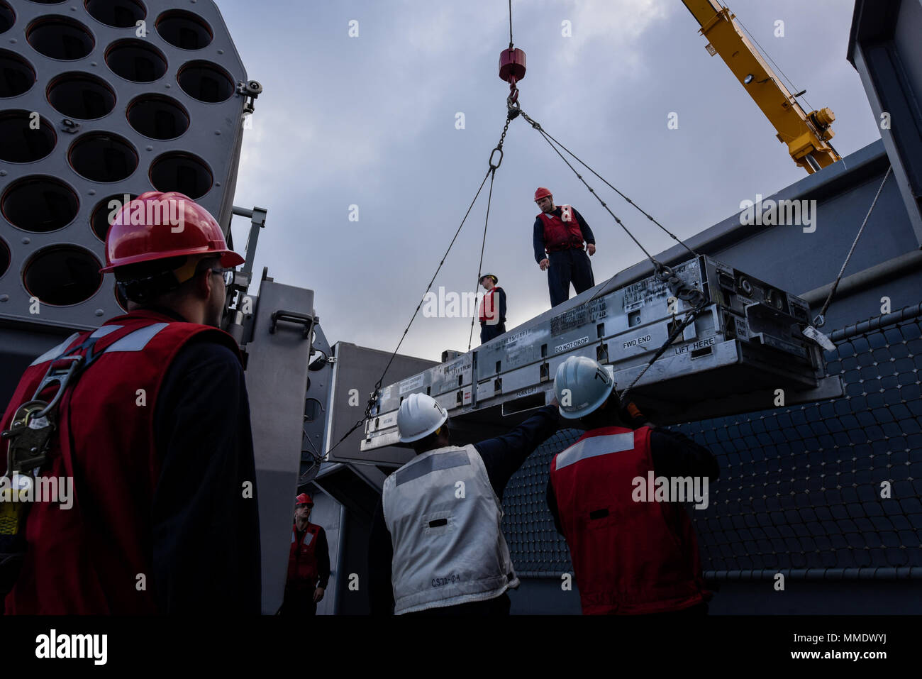 171021-N-XC372-1334 PACIFIC OCEAN (Oct. 21, 2017) Sailors transport ...