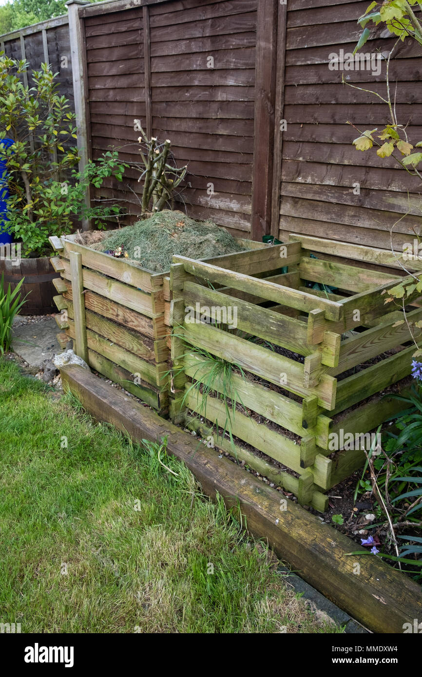 Compost heaps hi-res stock photography and images - Alamy