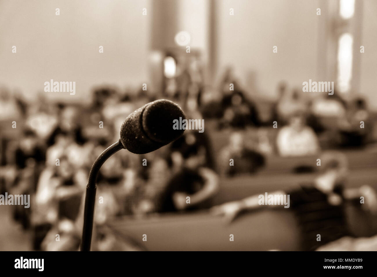 Empty mic in front of the congregation Stock Photo - Alamy
