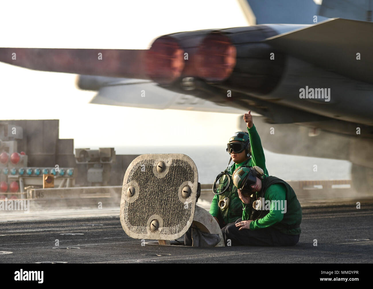 ARABIAN GULF (Oct. 21, 2017) U.S. Navy Aviation Boatswain's Mate ...