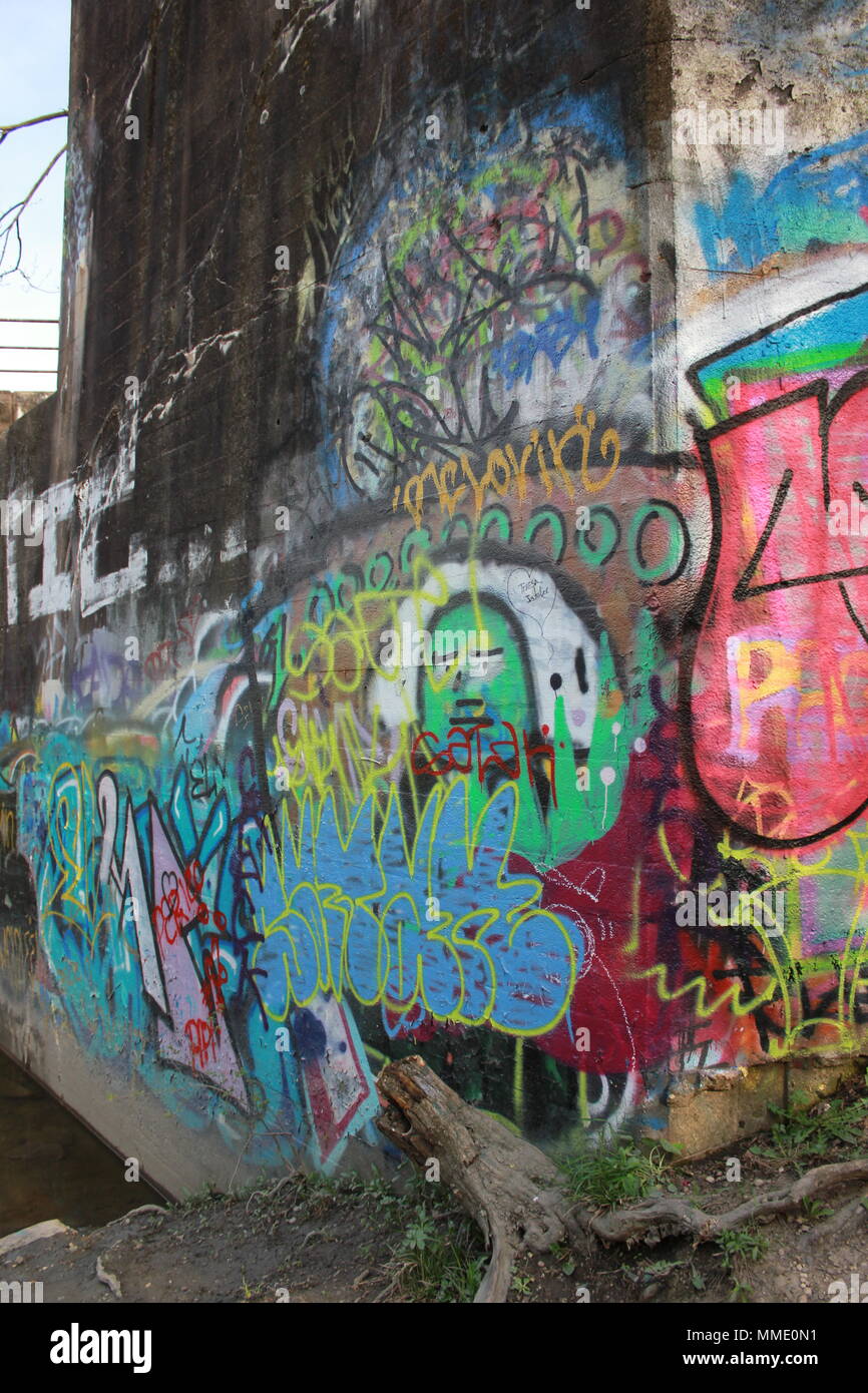 Inner City Graffiti High Resolution Stock Photography and Images - Alamy