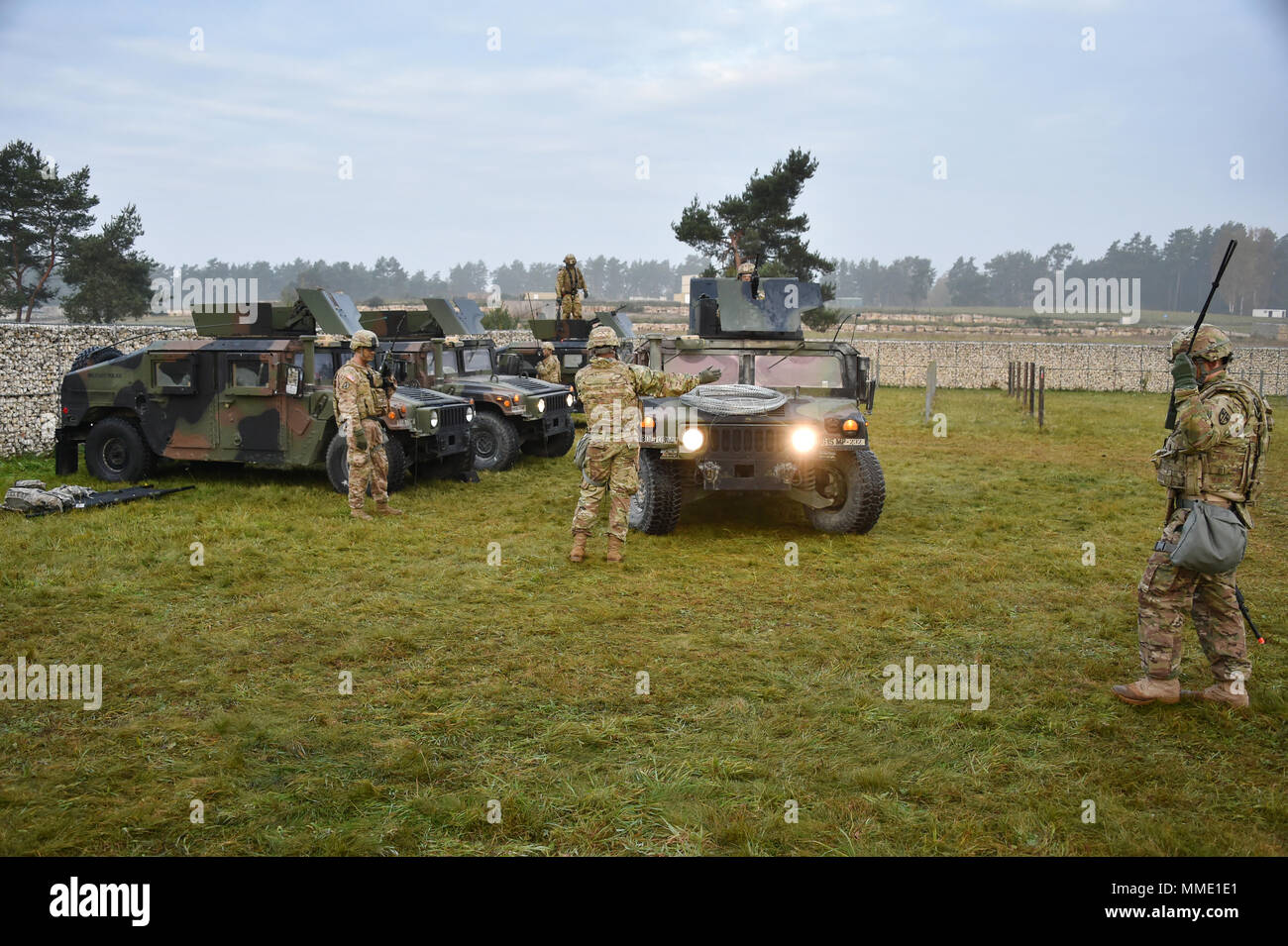 U.S. Soldiers with the 615th Military Police Company, 709th Military ...