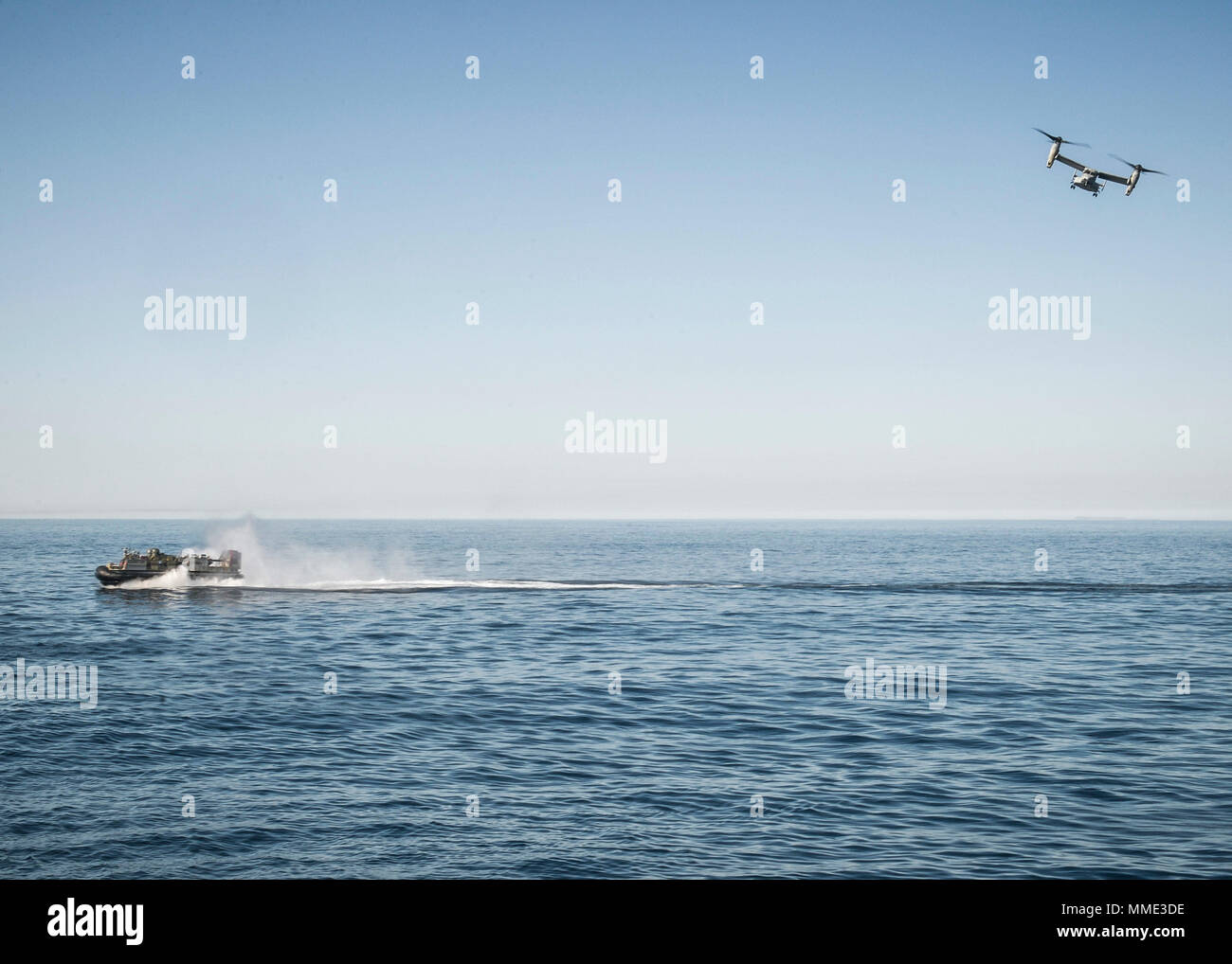 PACIFIC OCEAN (Oct. 25, 2017) An MV-22B Osprey Tiltrotor aircraft ...