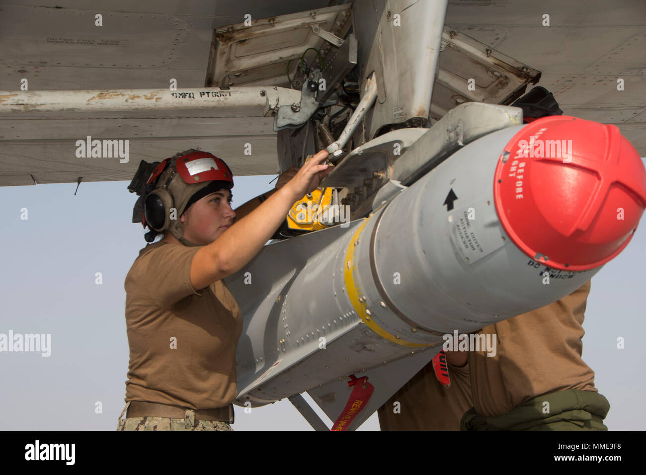 171022-N-CL765-309 U.S. 5TH FLEET AREA OF OPERATIONS (Oct. 22, 2017 ...