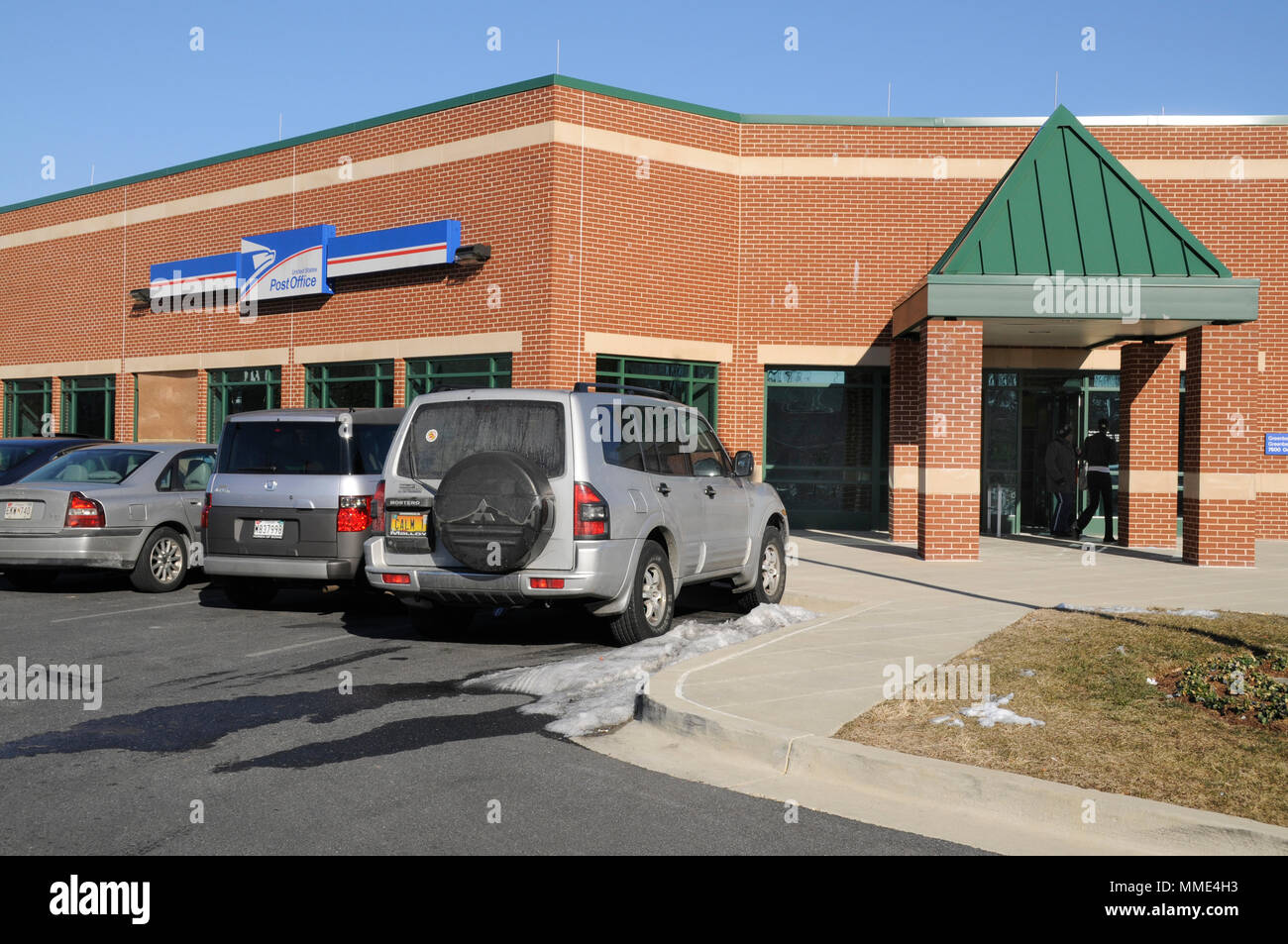 Office mailroom hi-res stock photography and images - Alamy