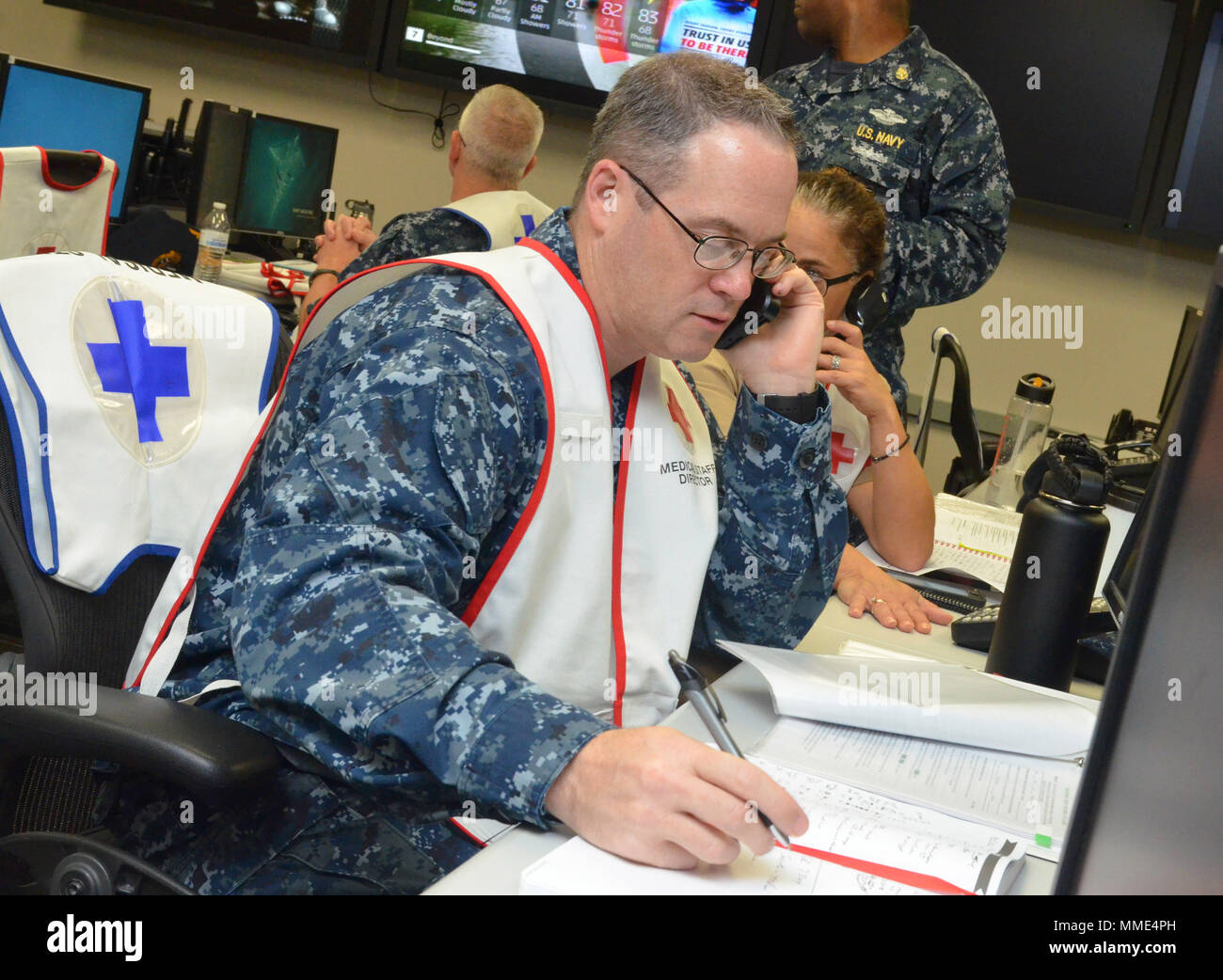 Hospital command center hi-res stock photography and images - Alamy
