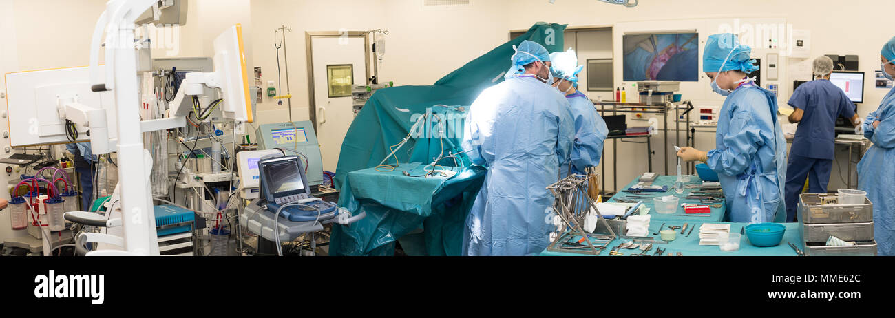 Brain tumour removal surgery hi-res stock photography and images - Alamy