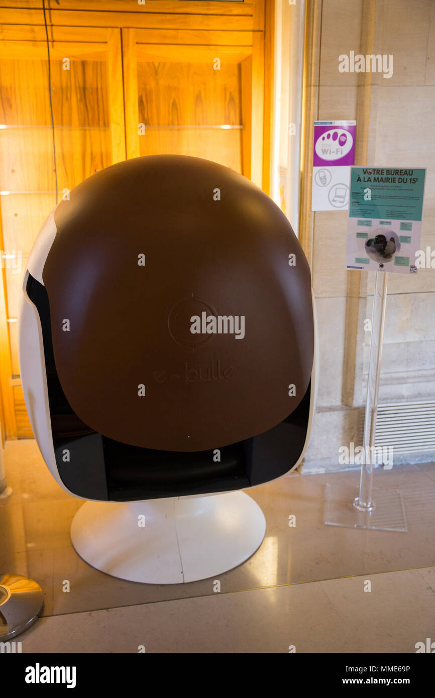 E bulle hi-res stock photography and images - Alamy