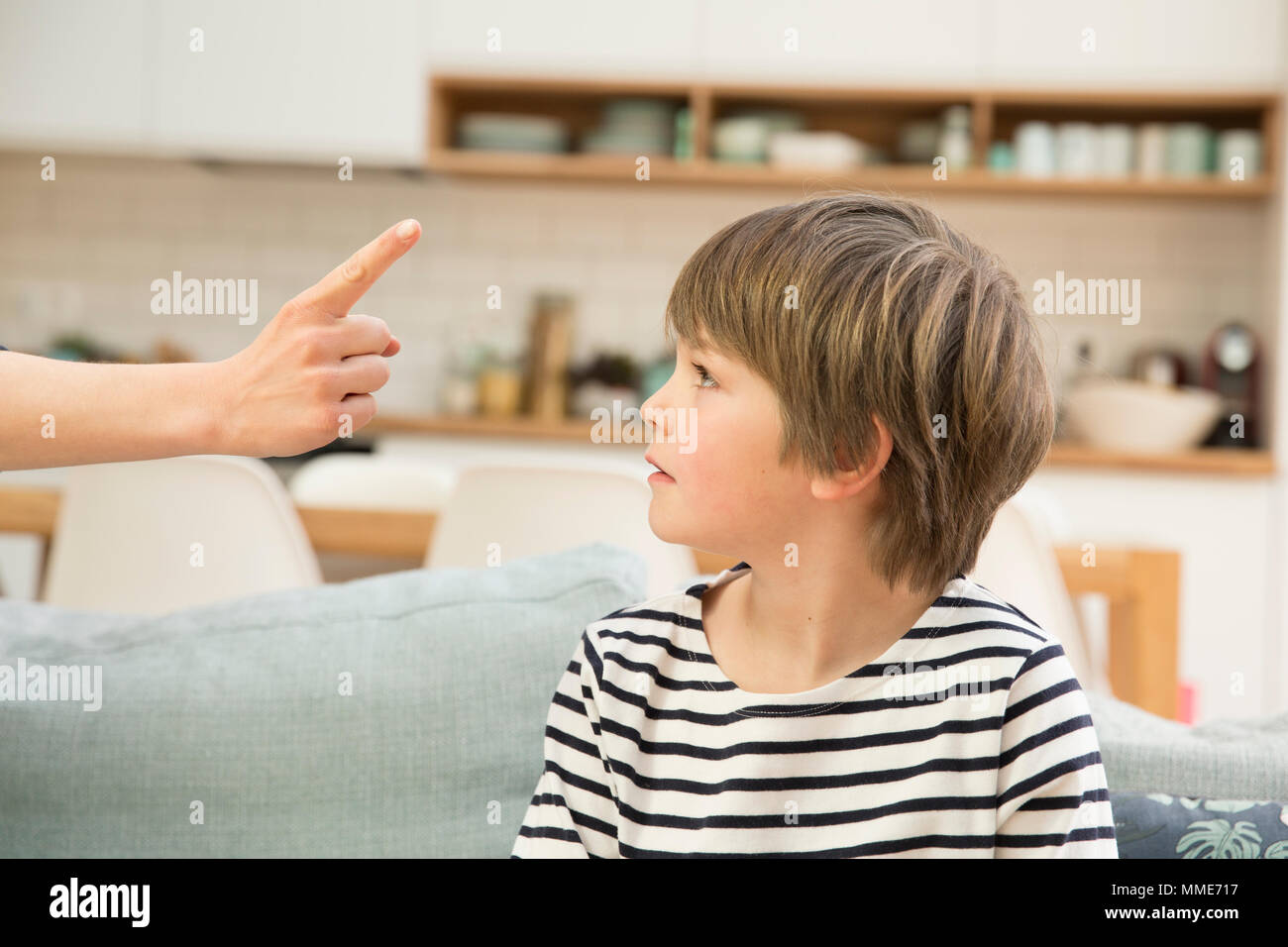Quarrel child parent hi-res stock photography and images - Alamy