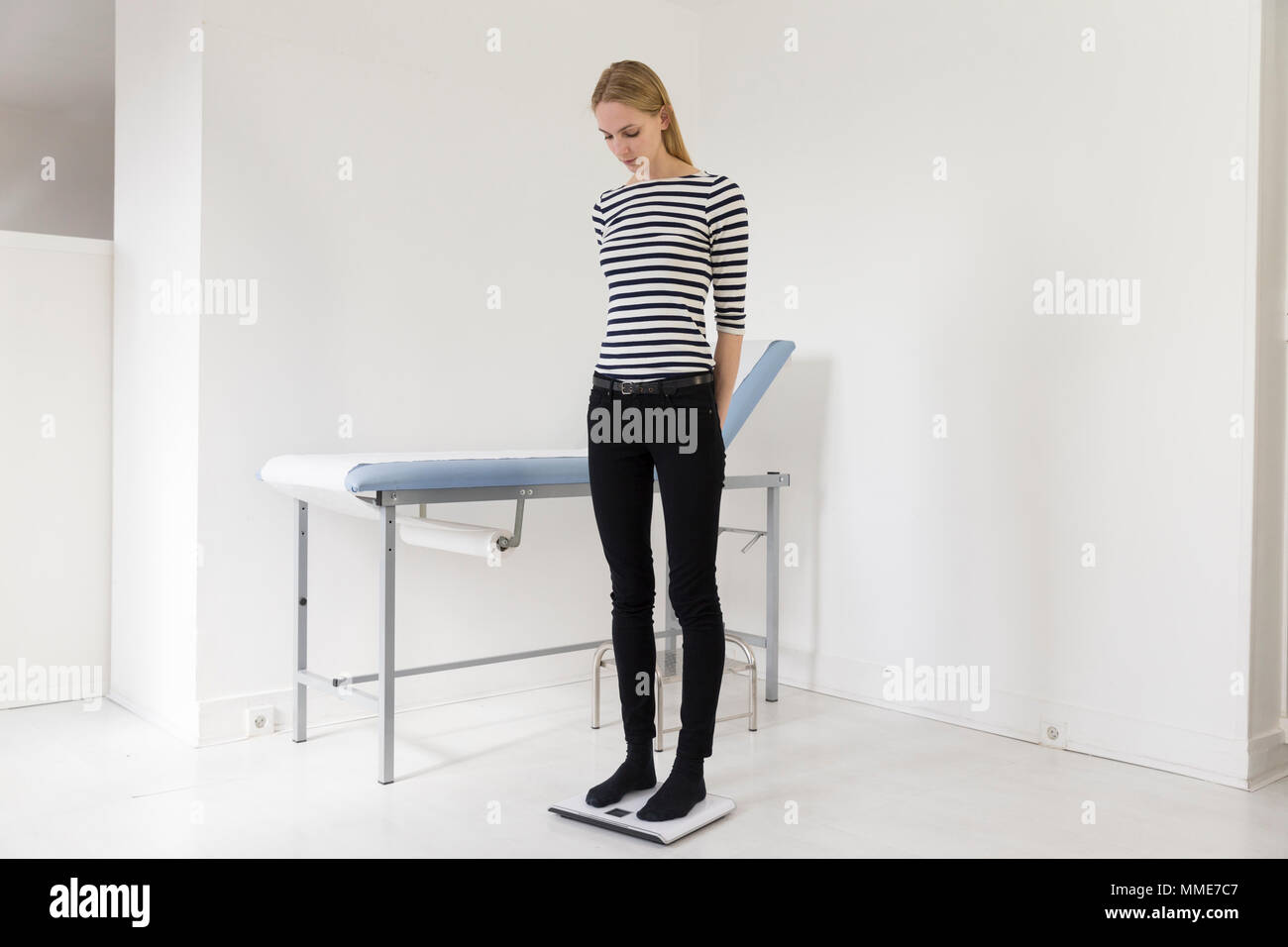 Full weight hi-res stock photography and images - Alamy