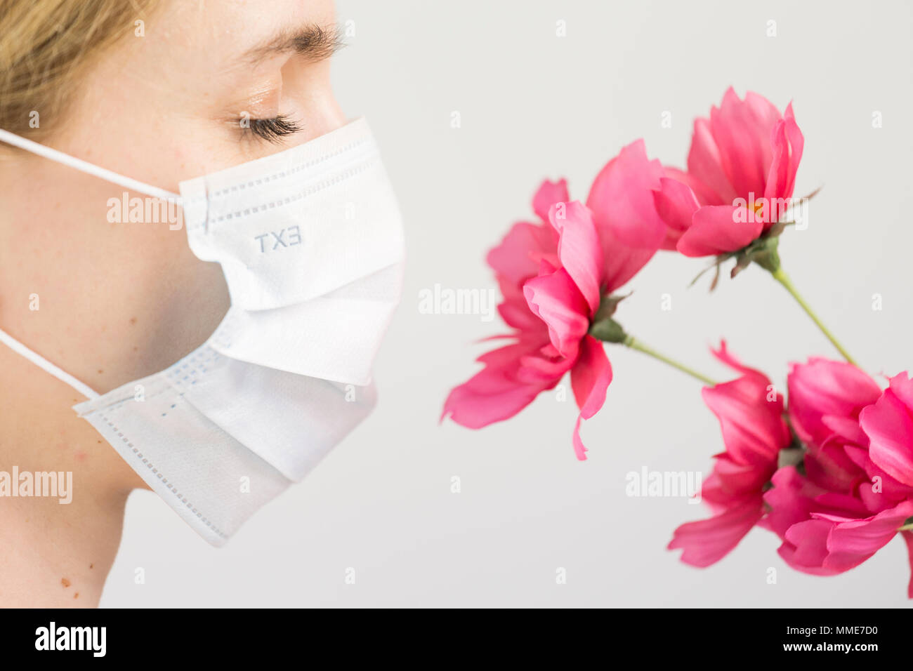 Allergy masks hi-res stock photography and images - Alamy