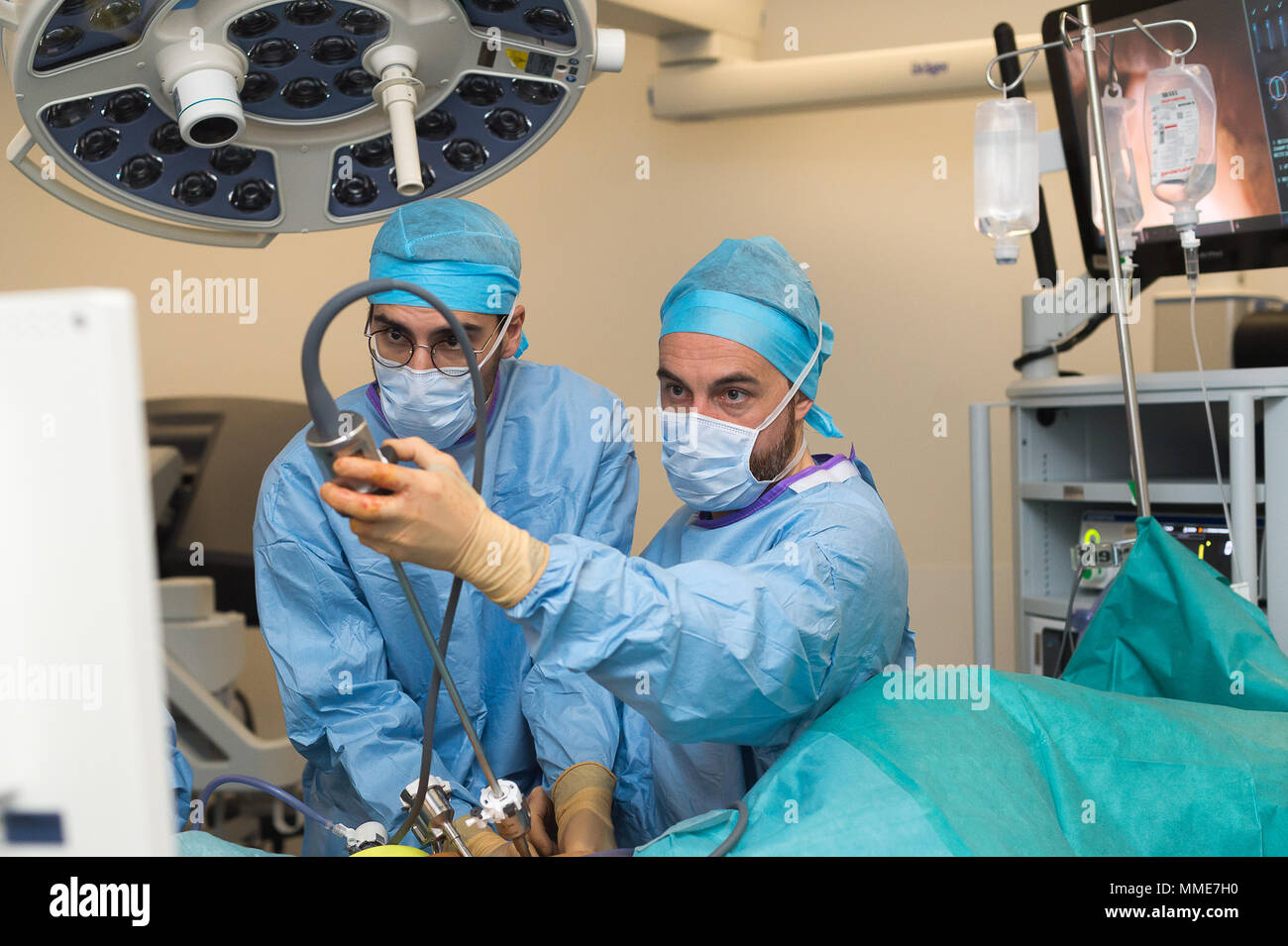 Donating organs hi-res stock photography and images - Alamy