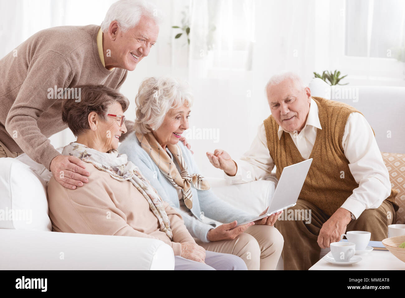 Seniors second room hi-res stock photography and images - Alamy