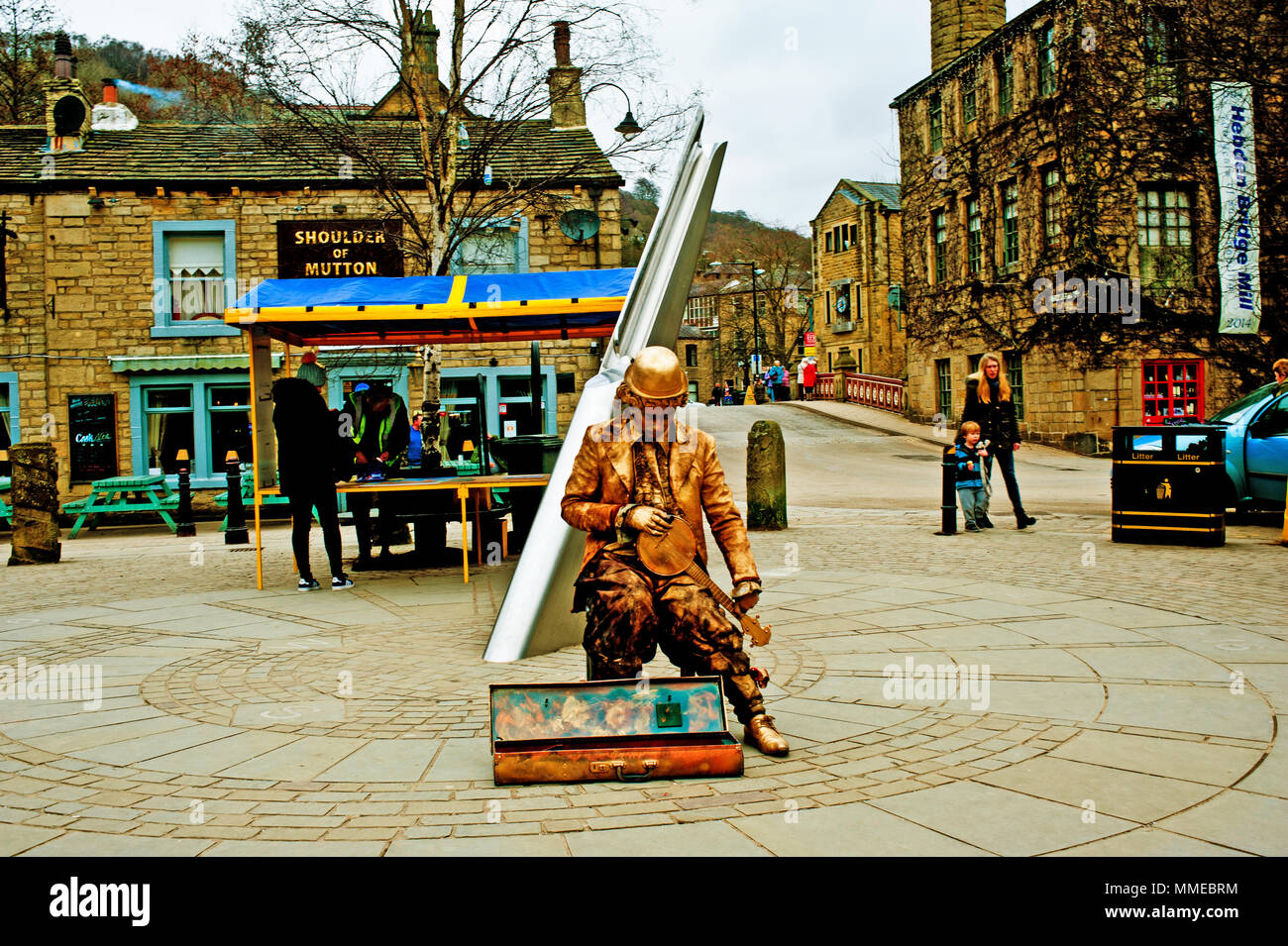 Street Artist, Hebden Bridge, Calderdale Stock Photo - Alamy