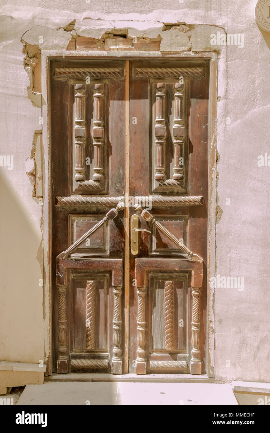 Arabic style door hi-res stock photography and images - Alamy