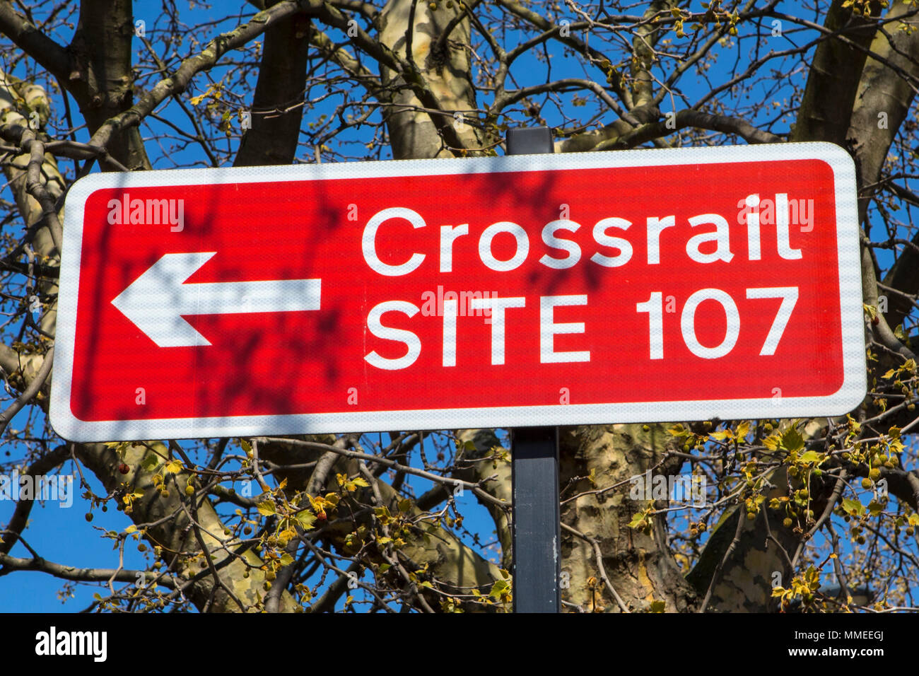 LONDON, UK - APRIL 19TH 2018: A sign pointing to the location of a ...