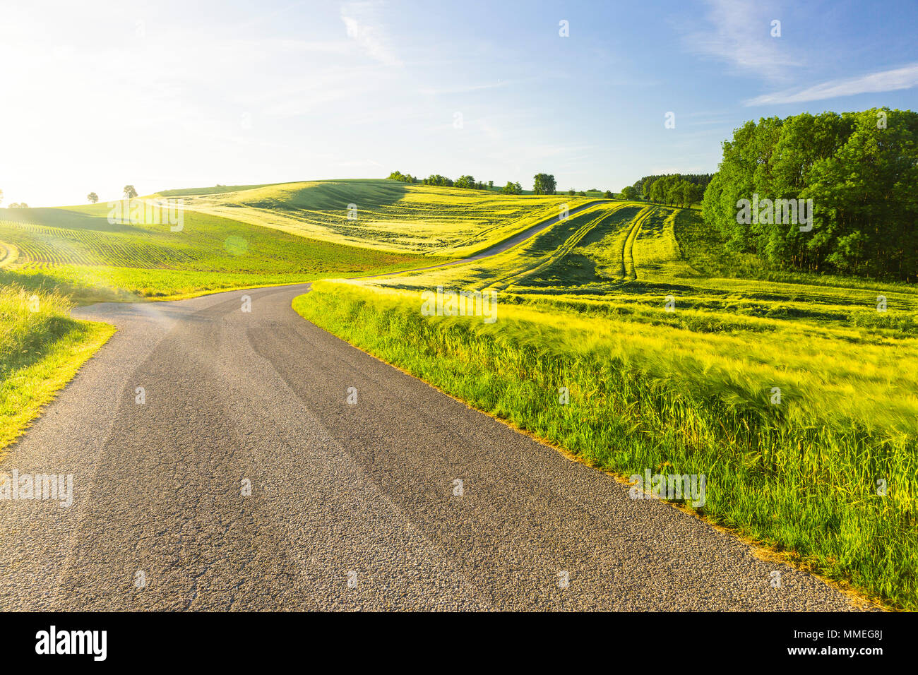 Scheune landschaft hi-res stock photography and images - Alamy