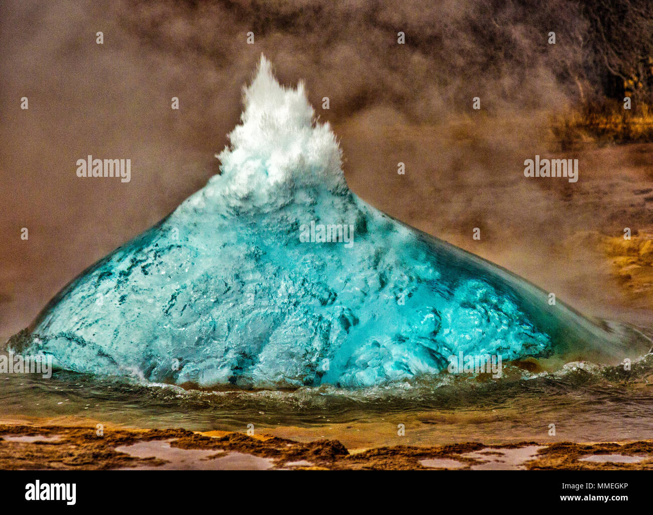 Geyser in Iceland begins eruption by first forming a bubble of hot ...