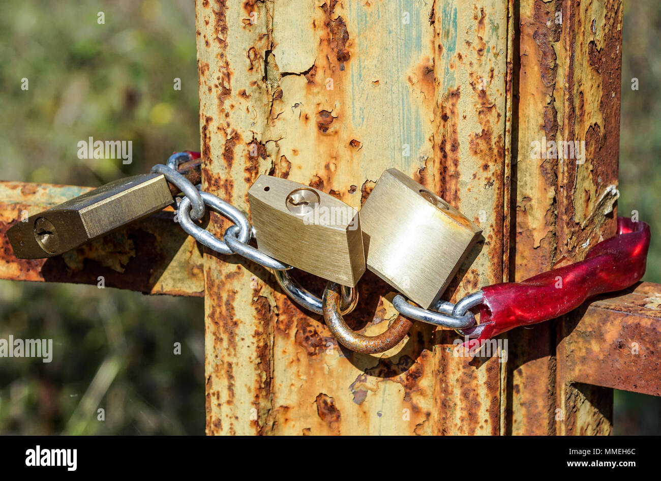 Chain security isolated steel protection metal hi-res stock photography ...