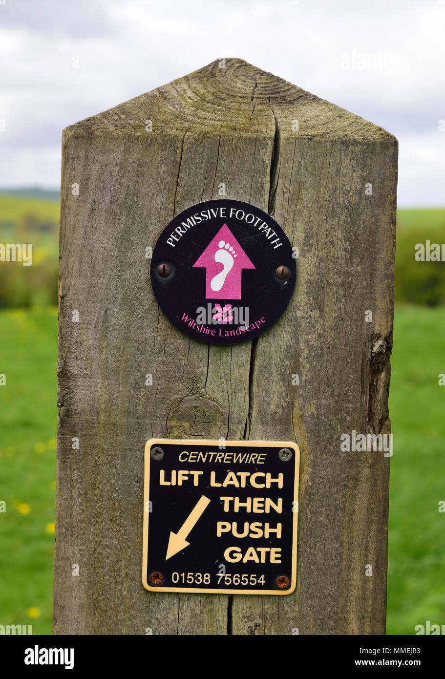 A permissive footpath waymarker Stock Photo - Alamy