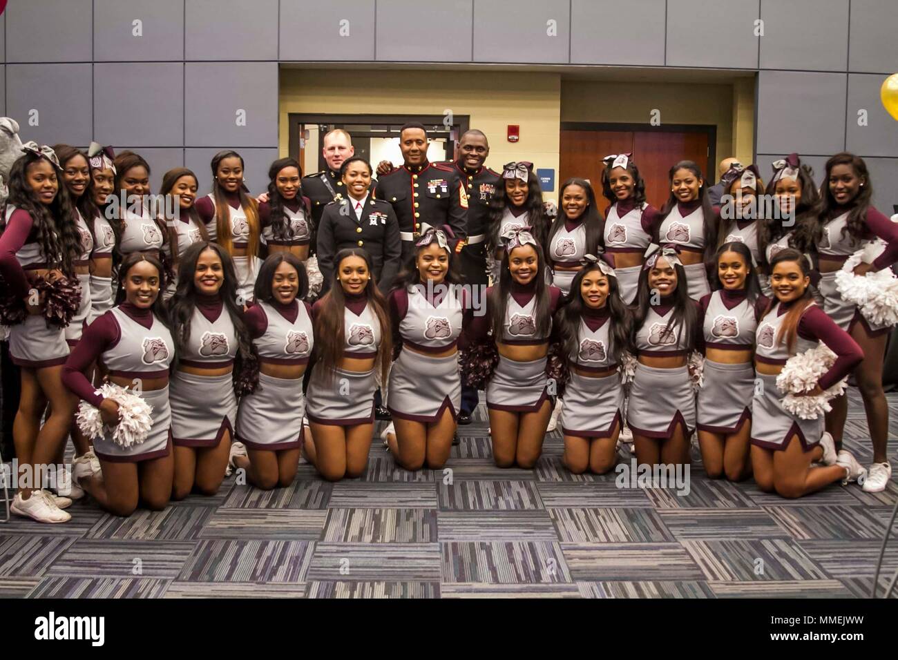 Marines with 6th Marine Corps District and Recruiting Station ...