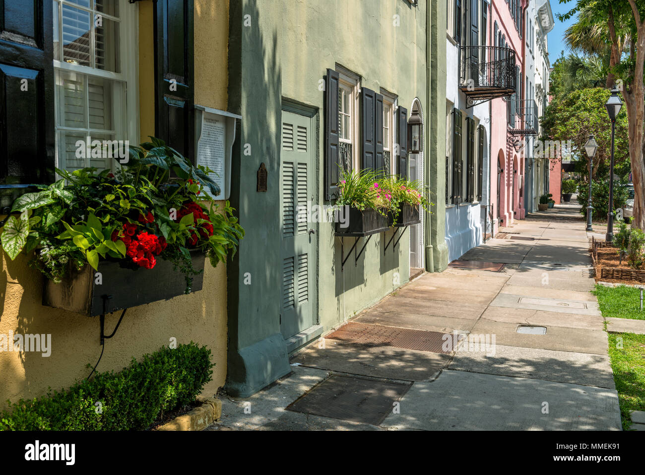 Rainbow row charleston south carolina hi-res stock photography and ...