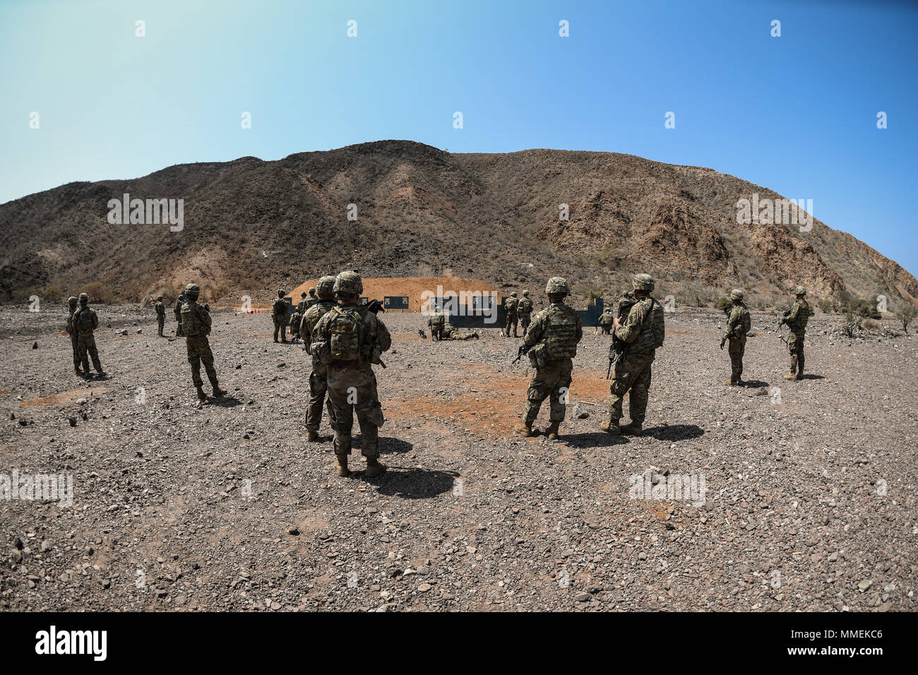U.S. Army Soldiers assigned to Combined Joint Task Force-Horn of Africa ...