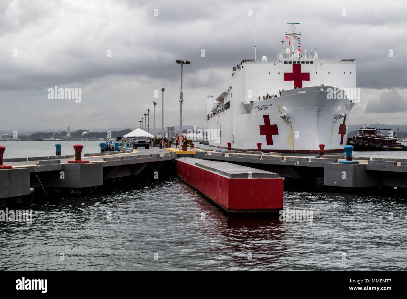 The T-AH20 USNS Comfort ports in San Juan, Puerto Rico from Ponce to ...