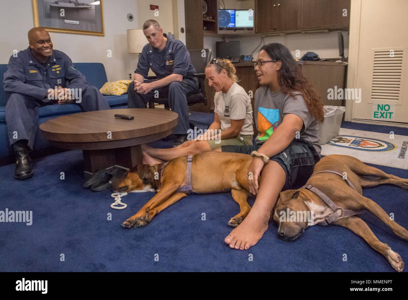 Jennifer appel hi-res stock photography and images - Alamy