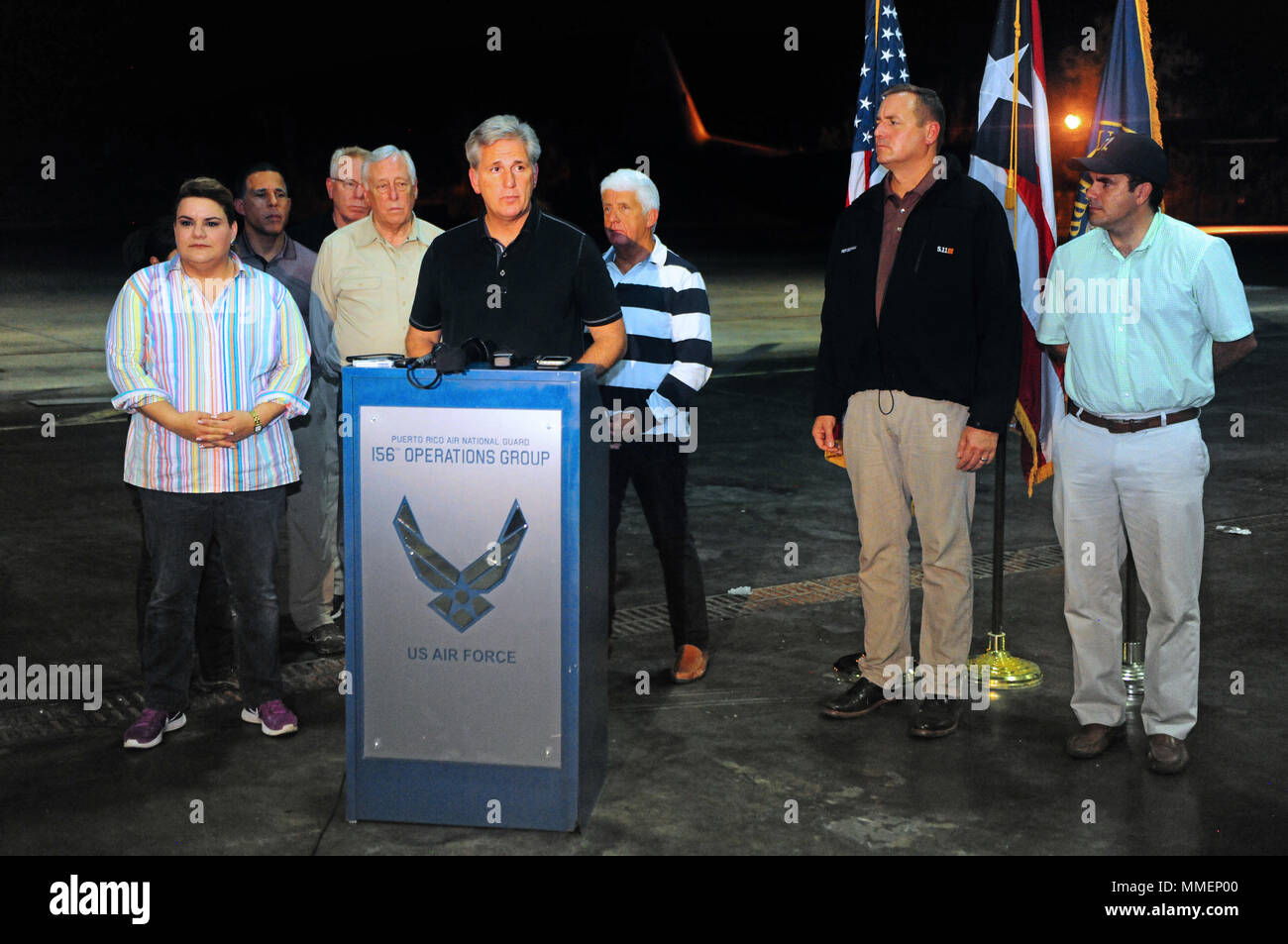 Left to right anthony bishop hi-res stock photography and images - Alamy