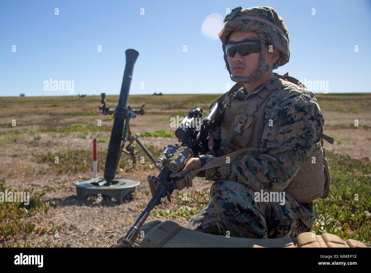 81mm mortar section hi-res stock photography and images - Alamy