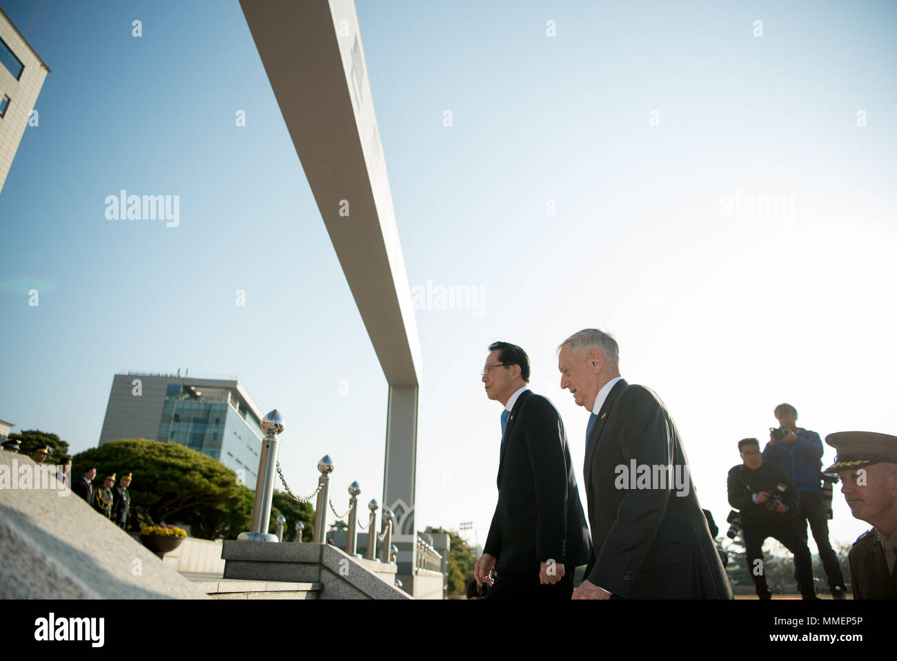 Defense Secretary Jim Mattis and Chairman of the Joint Chiefs of Staff ...