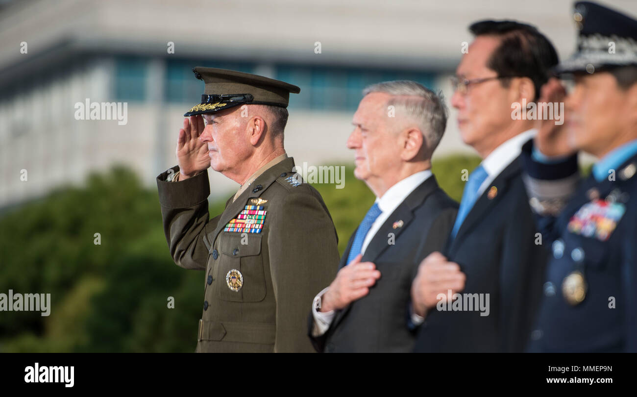 Defense Secretary Jim Mattis and Chairman of the Joint Chiefs of Staff ...