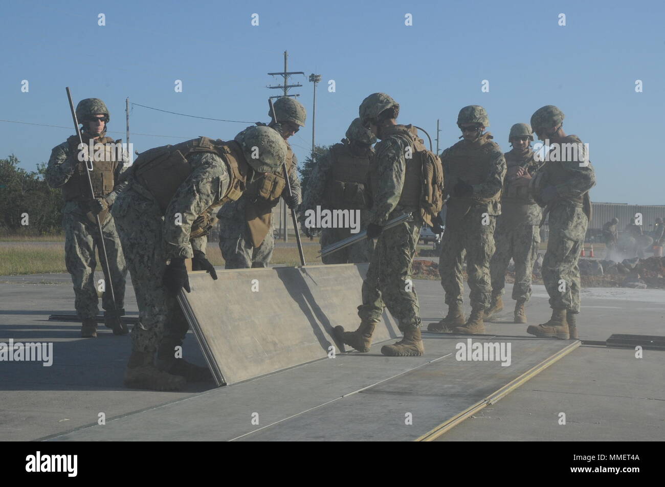 Am 2 matting hi-res stock photography and images - Alamy