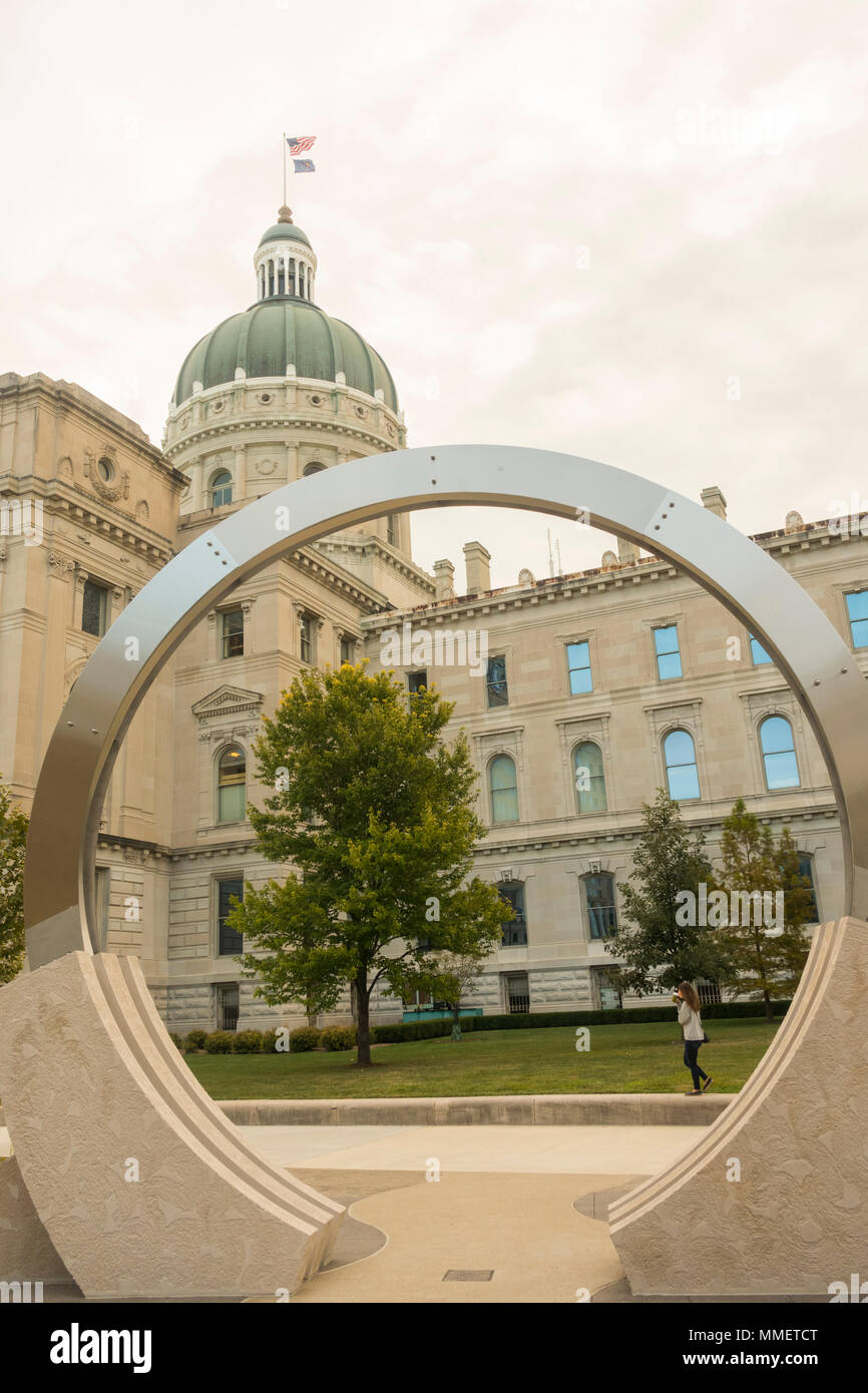 Indiana State Capitol Stock Photos & Indiana State Capitol Stock Images ...
