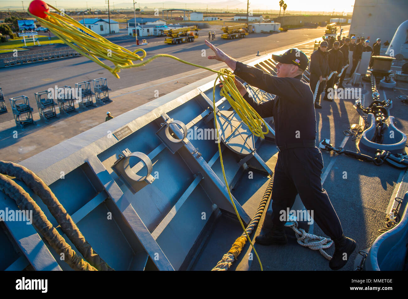 171026-N-KT595-101 PACIFIC OCEAN (Oct. 26, 2017 Boatswain’s Mate Seaman ...