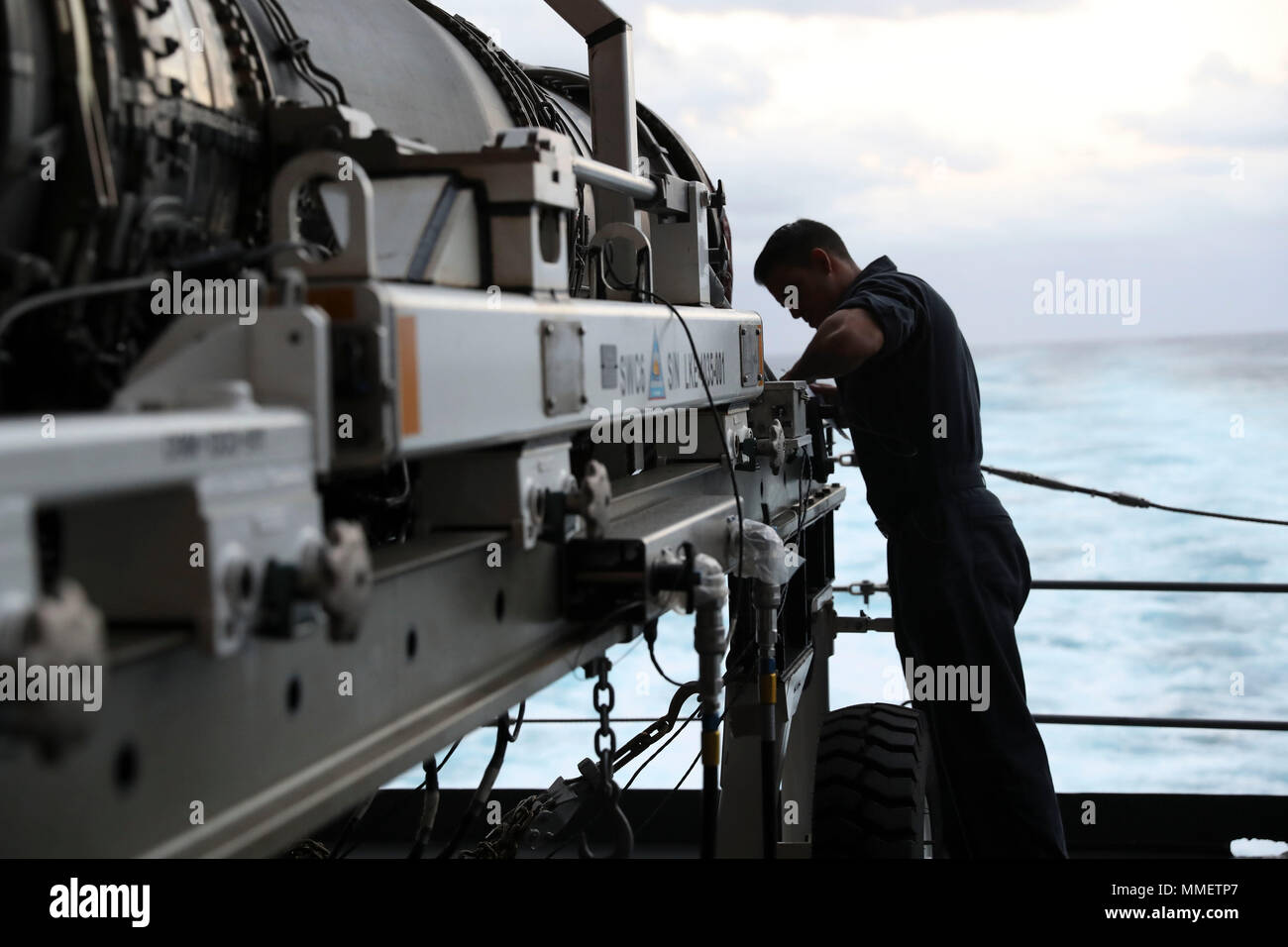 USS Abraham Lincoln (CVN-72) is a Nimitz-class nuclear-powered aircraft ...