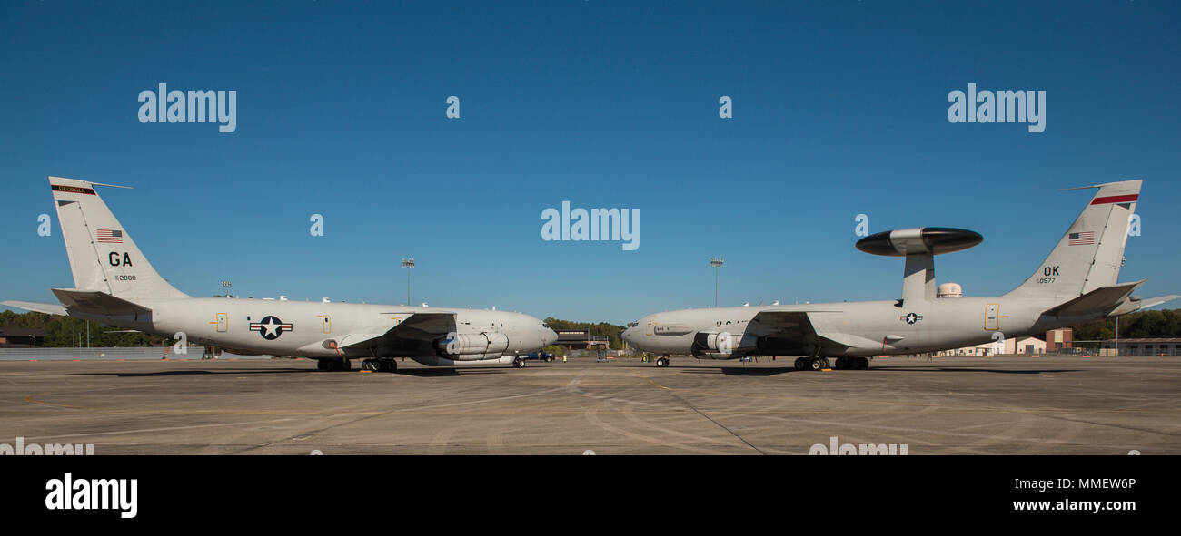 Flightline oct 3 hi-res stock photography and images - Alamy