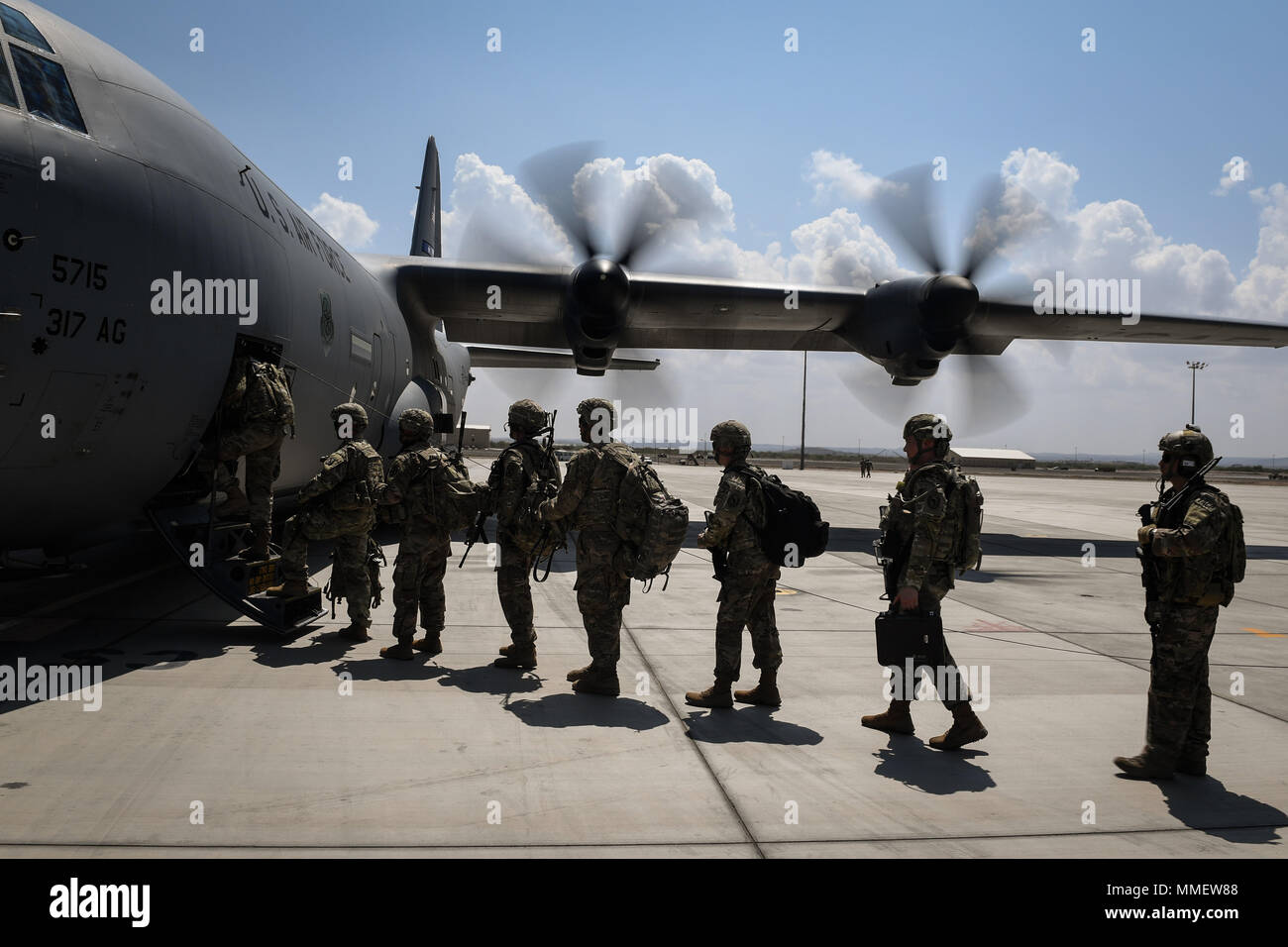 U.S. Army Soldiers assigned to Combined Joint Task Force-Horn of Africa ...