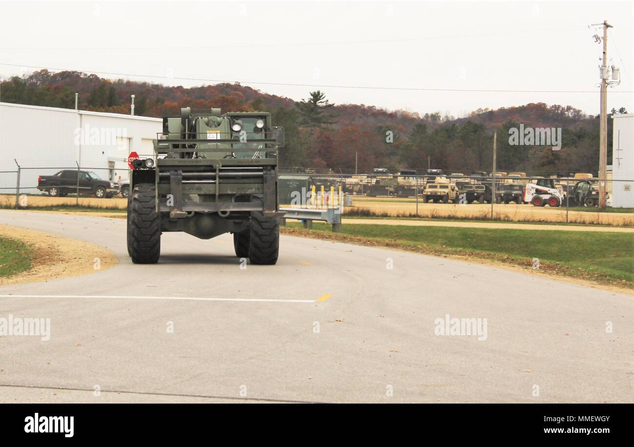 All Terrain Forklift High Resolution Stock Photography and Images - Alamy