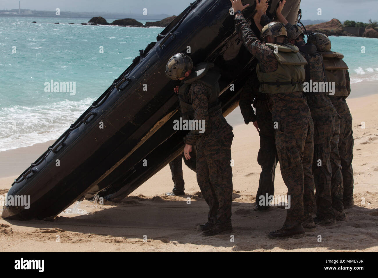 Marines with Lima Company, Battalion Landing Team, 3rd Battalion, 5th ...