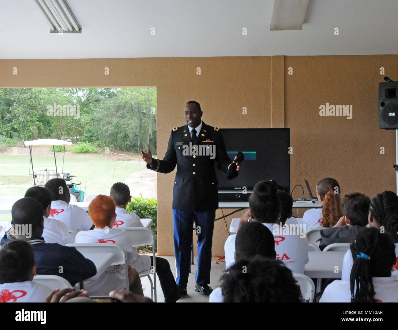 1st Lt. Joseph McCall, a Chaplain candidate for Army Reserve Medical ...