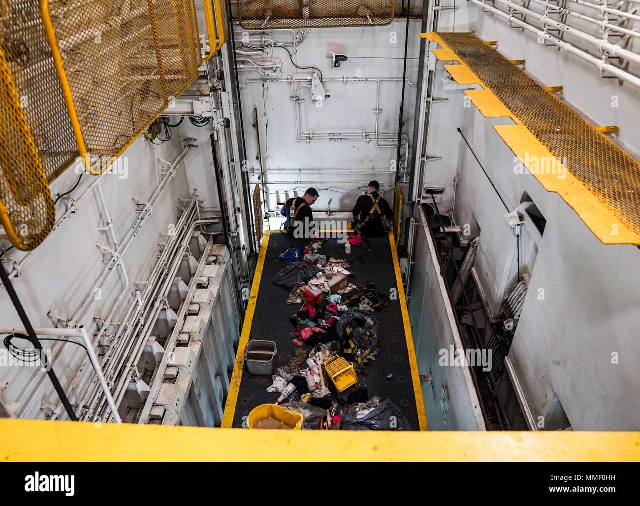 171031-N-DI108-0049 ATLANTIC OCEAN (Oct. 31, 2017) Aviation Ordnanceman ...