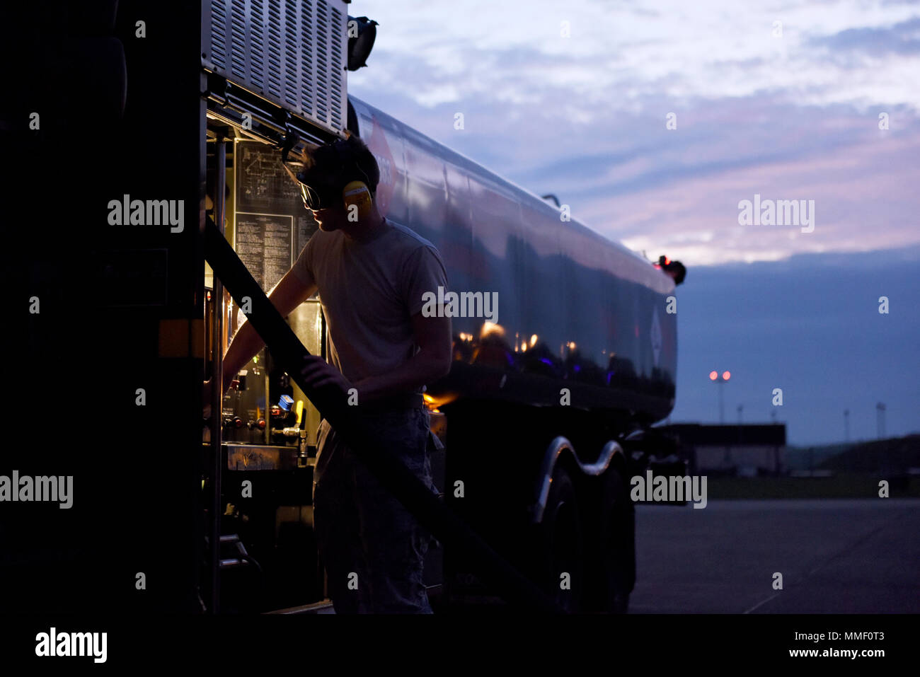 Cryogenic truck hi-res stock photography and images - Alamy